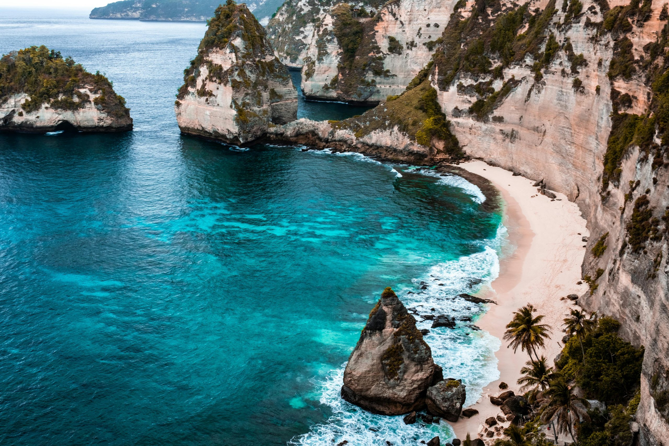Best time to surf in Bali: Month-by-month guide (2025) - Surf lessons ...
